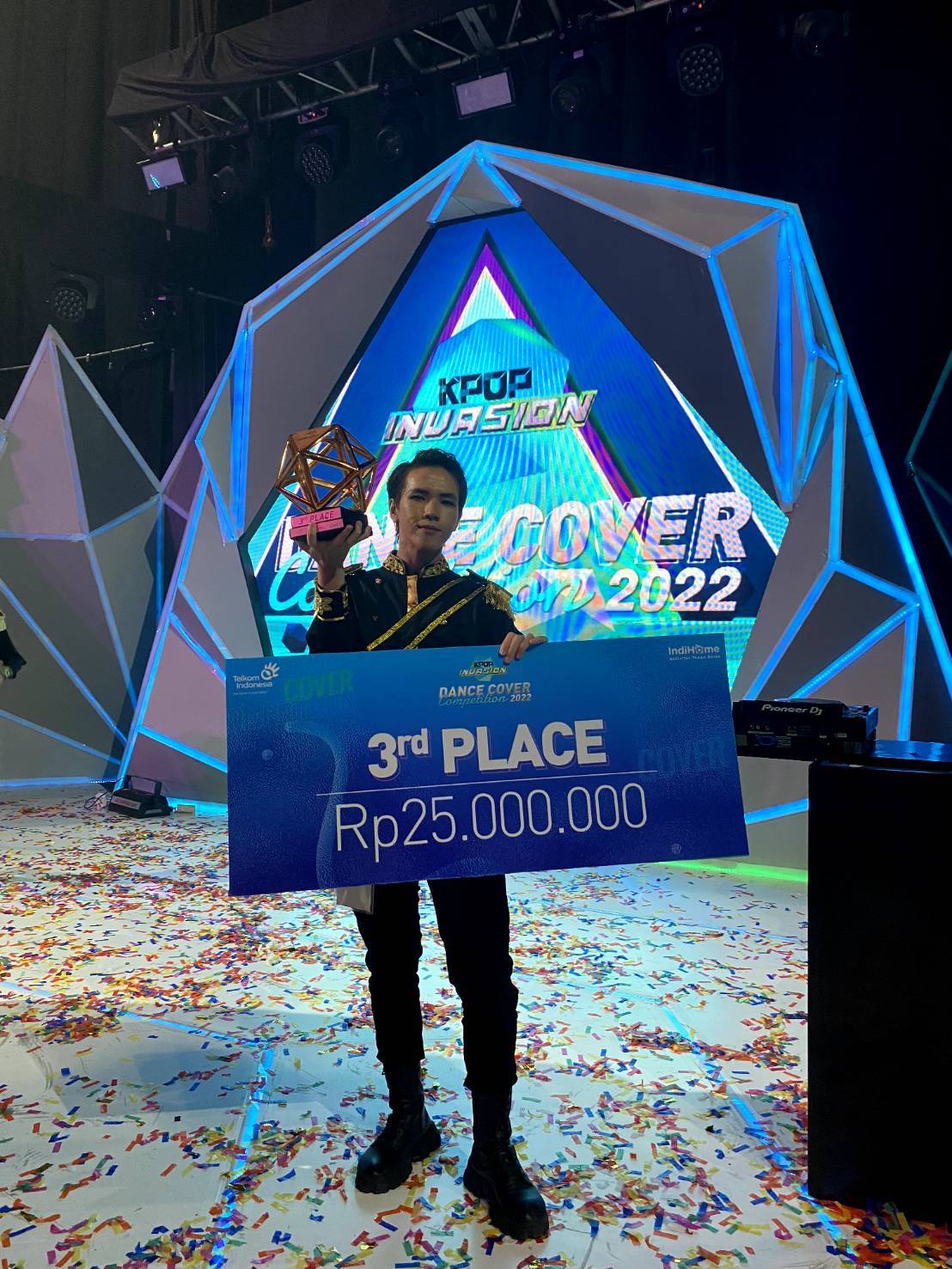 Salah Satu Mahasiswa FTP UC Menangkan Juara 3 KPop Invasion Dance Cover ...