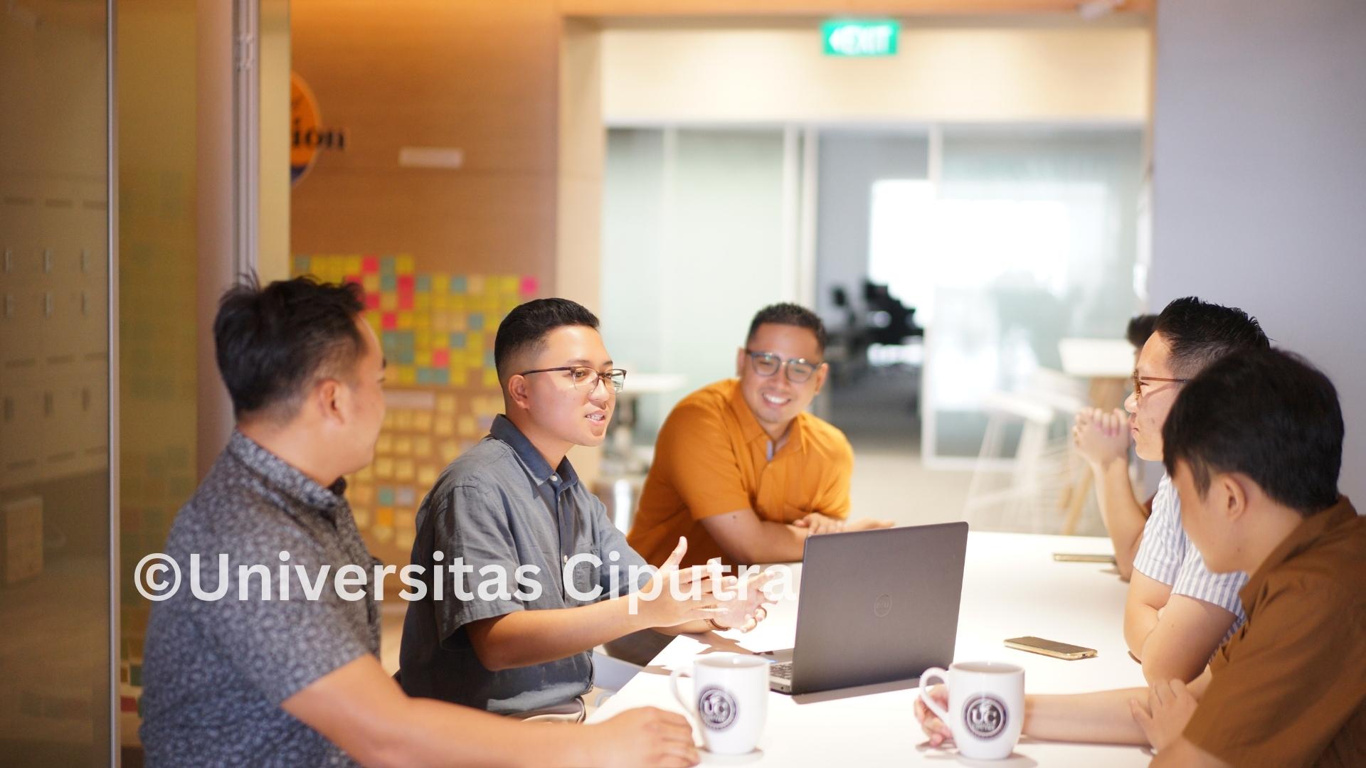 S1 Ilmu Informatika Vs Teknik Informatika: Apa Bedanya? - UC Online