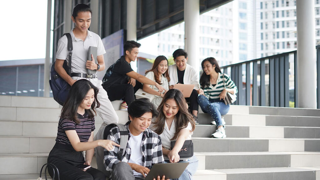 Online Registration - Undergraduate - Ciputra School of Business Makassar