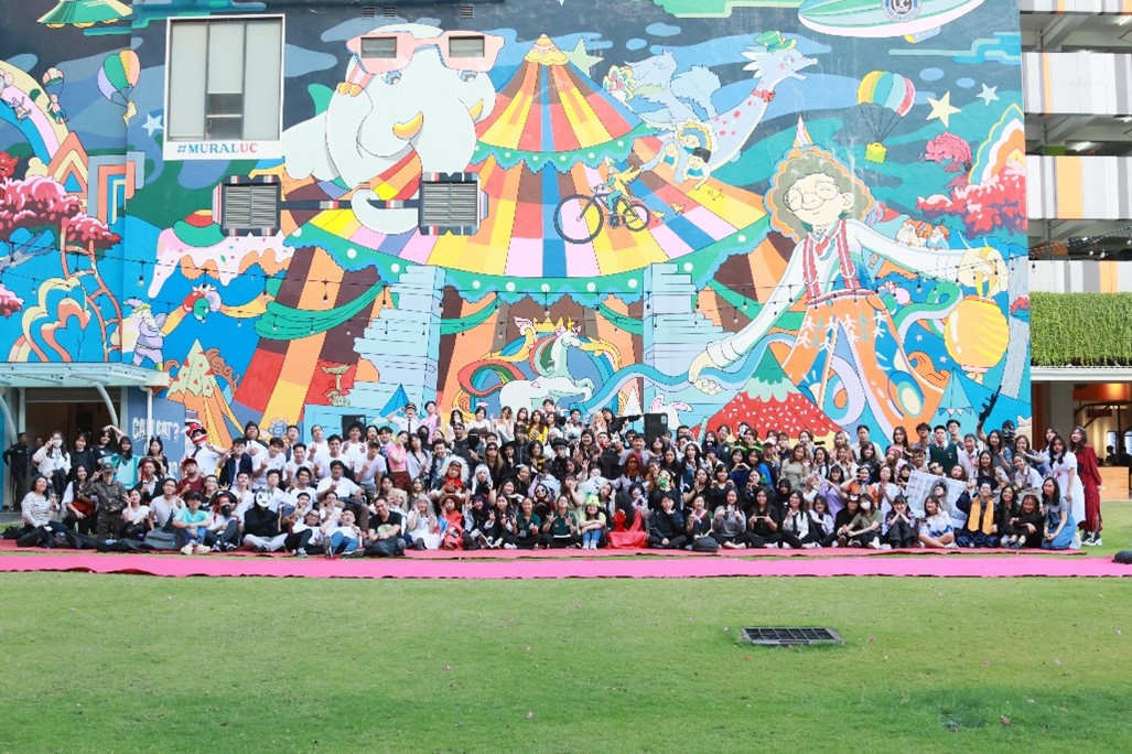 VCD UC Halloween 2023 - Program Studi Desain Komunikasi Visual ...